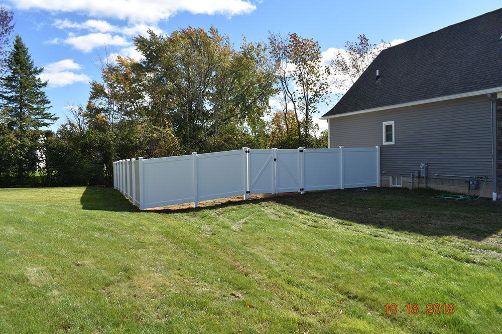 Vinyl Privacy Fencing - Poly Enterprises Fencing Decking & Railing